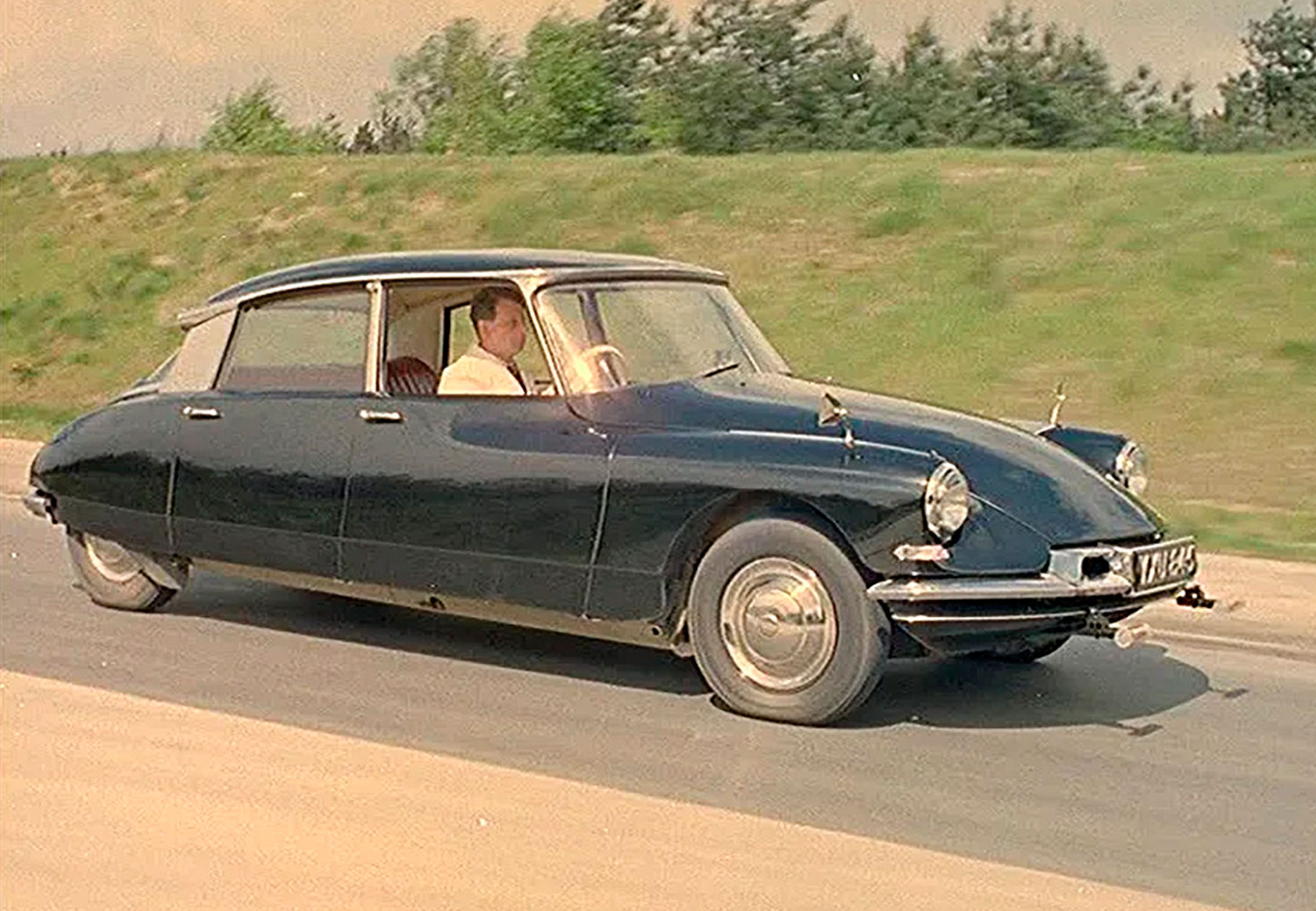 10 crazy milestones have made cars driverless – and you will never ...