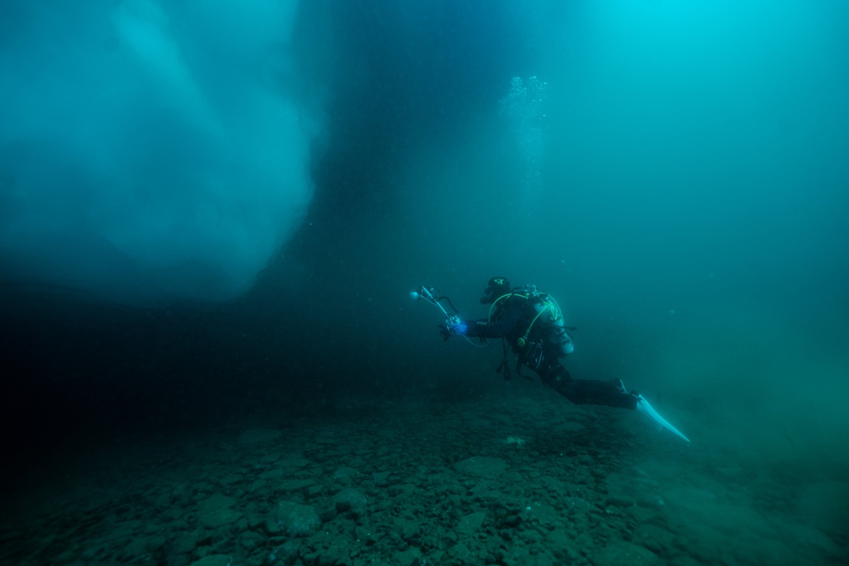 Forskere samlet flasker fra de mest utilgjengelige stedene i havet – da ...