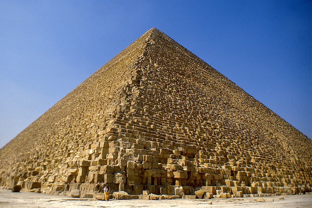 Researchers placed sensors deep inside the Great Pyramid of Giza — and ...