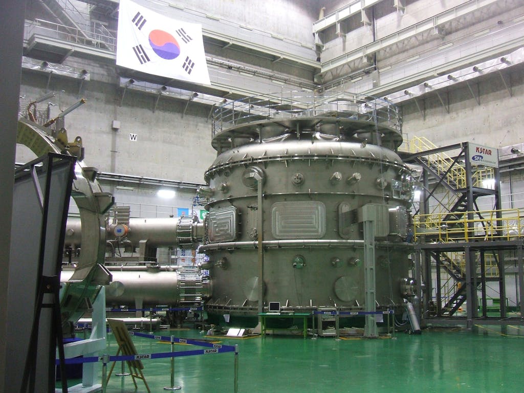 South Korean fusion reactor beats world fusion energy record by ...