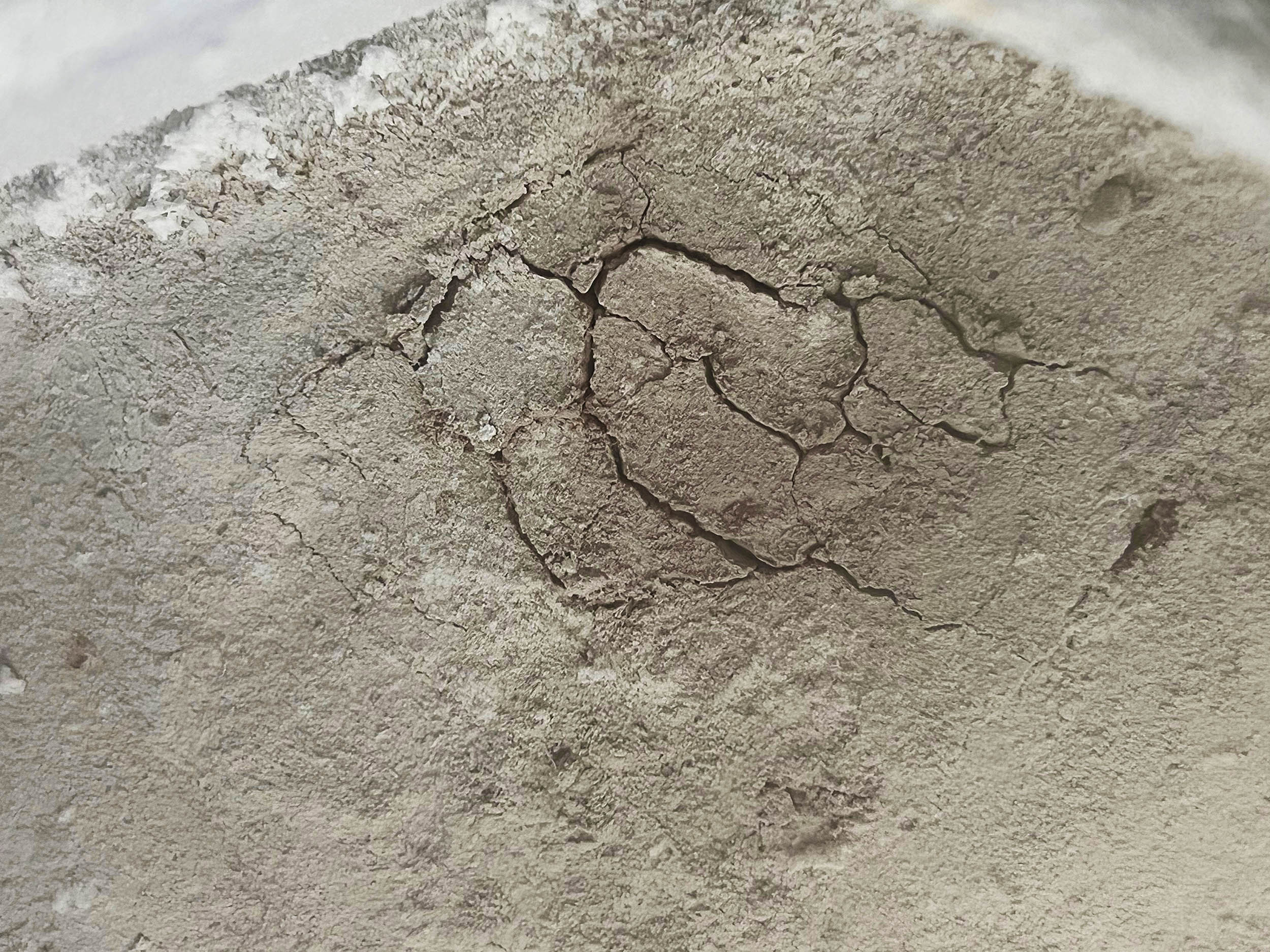 NASA recreates unusual spider formations on the surface of Mars ...