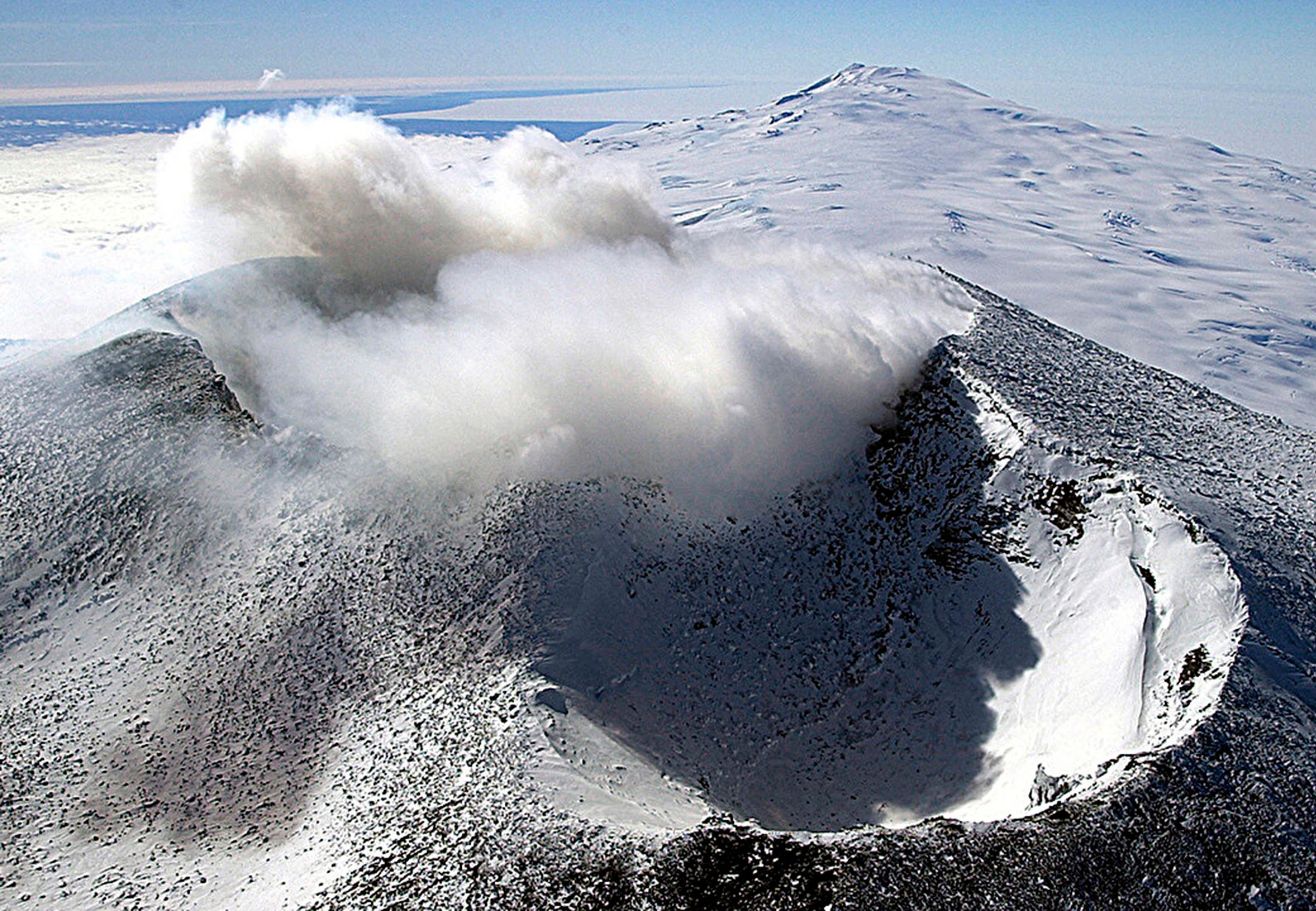 Hidden threat discovered under the ice in Antarctica: could have major ...