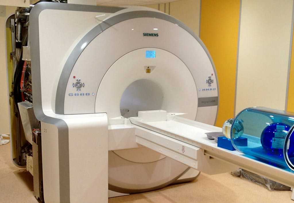 Ingeniører knuser rekord: 800 000 ganger sterkere enn jordens ...