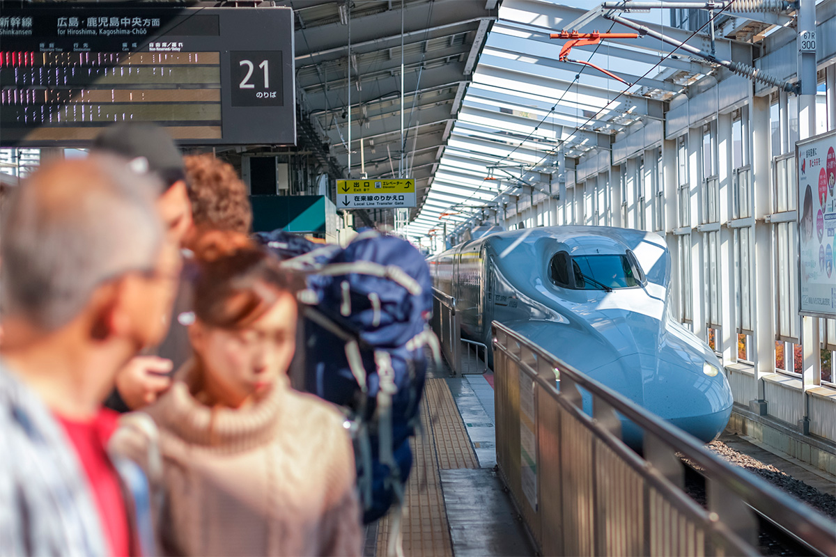 Monstermaskiner: Kinesisk magnettog kjører i 431 km/t | illvit.no