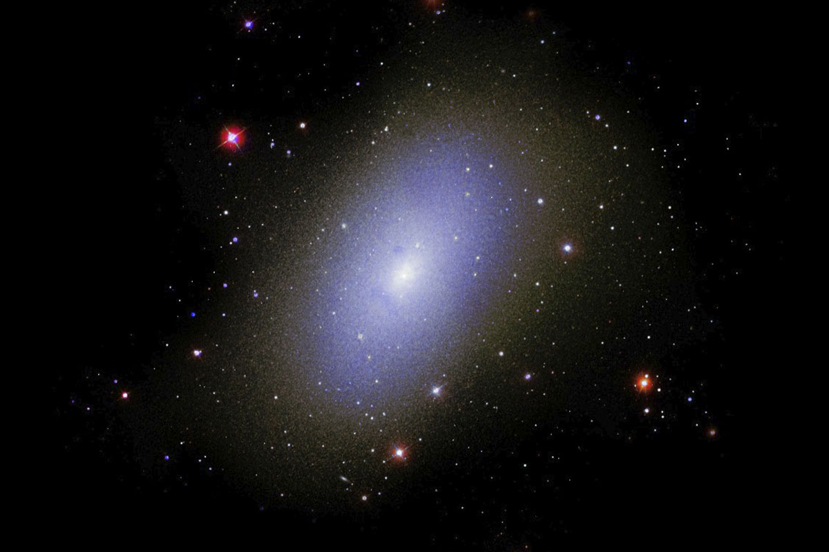 Katso Andromedan galaksia, kaksoistähteä ja lumipalloa | tieku.fi