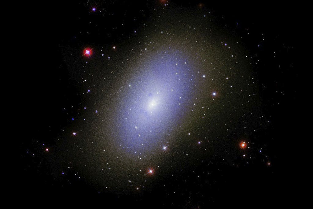 Katso Andromedan galaksia, kaksoistähteä ja lumipalloa | tieku.fi