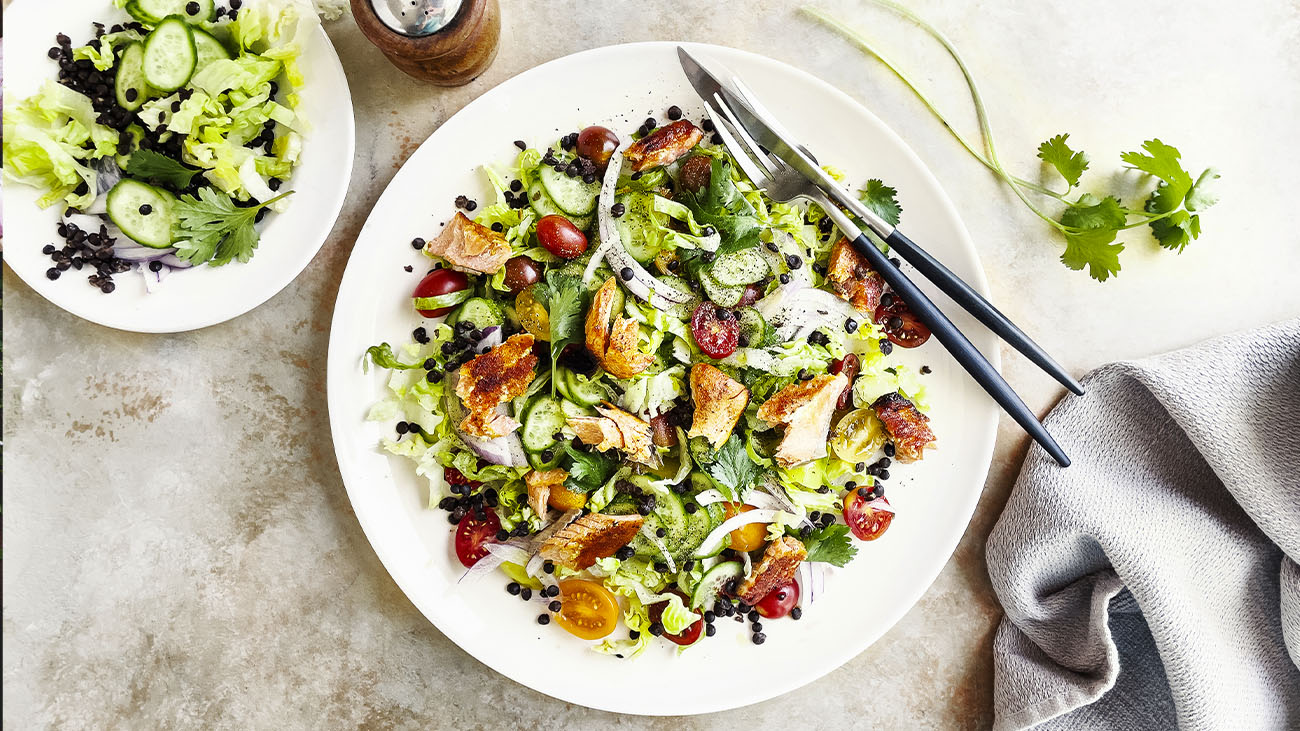 Få opskriften på verdens bedste broccolisalat her | woman.dk