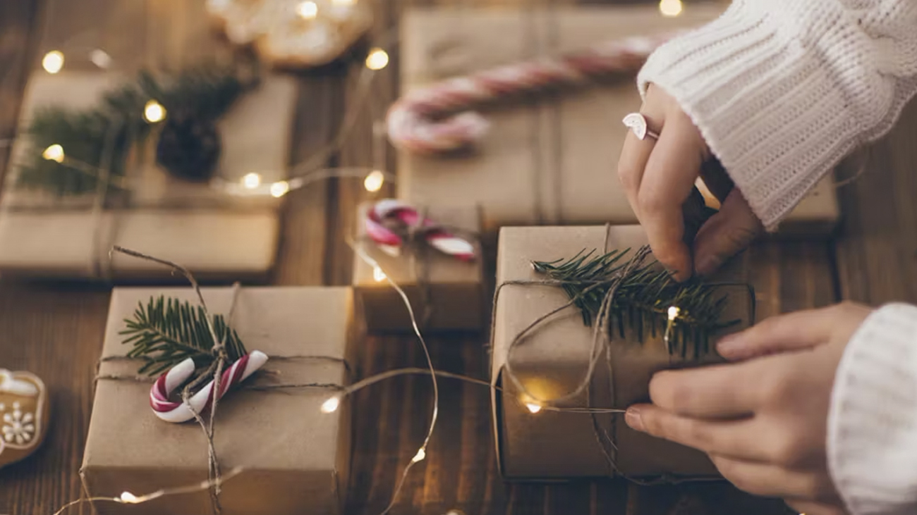 Anderledes pakkeleg: 5 sjove måder, I kan lege pakkeleg | woman.dk