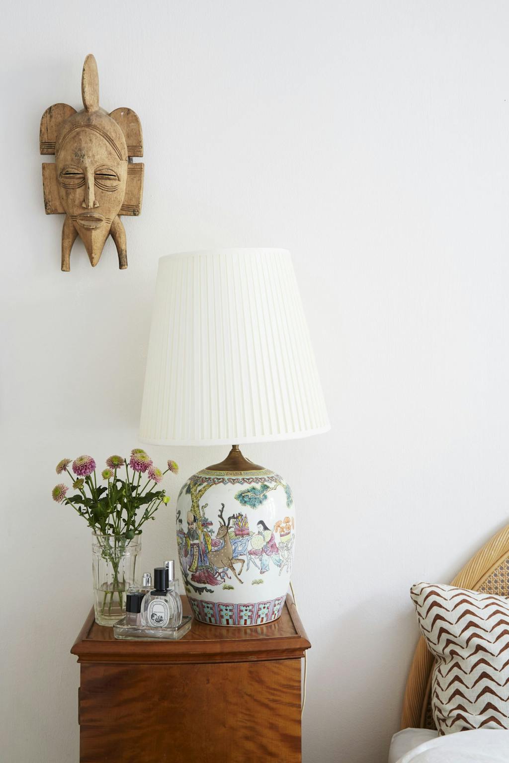 Se, hvordan Alexandra bor lækkert med genbrug og minder med moderne ...