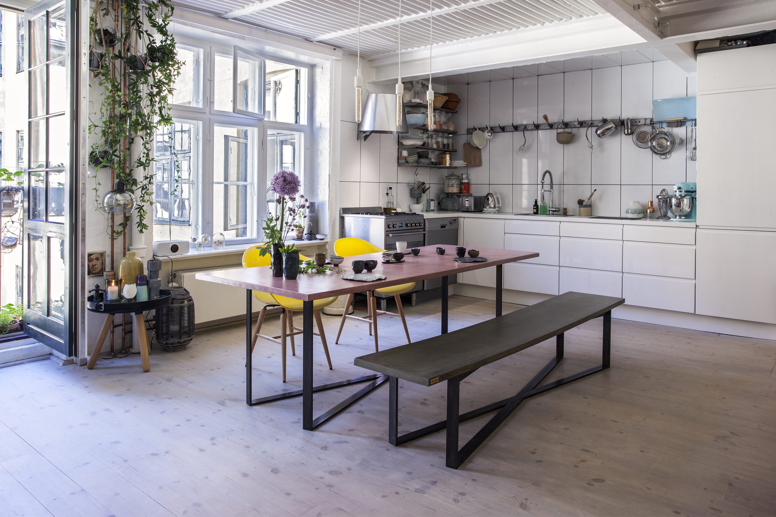 Laura udlever manges boligdrøm om at bo i en nedlagt fabriksbygning ...