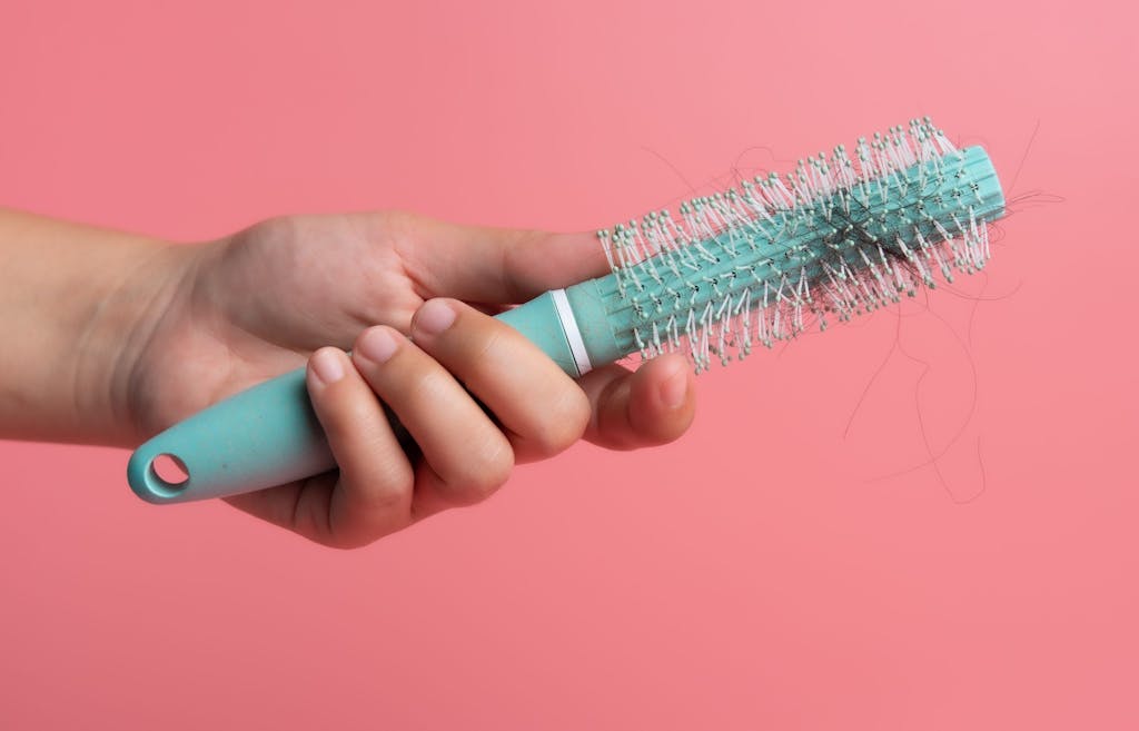 Hvorfor fælder mit hår? Her er 9 råd til dig | woman.dk