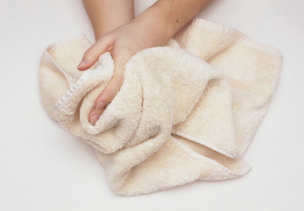 Sunde negle | 10 tips til sunde negle | woman.dk