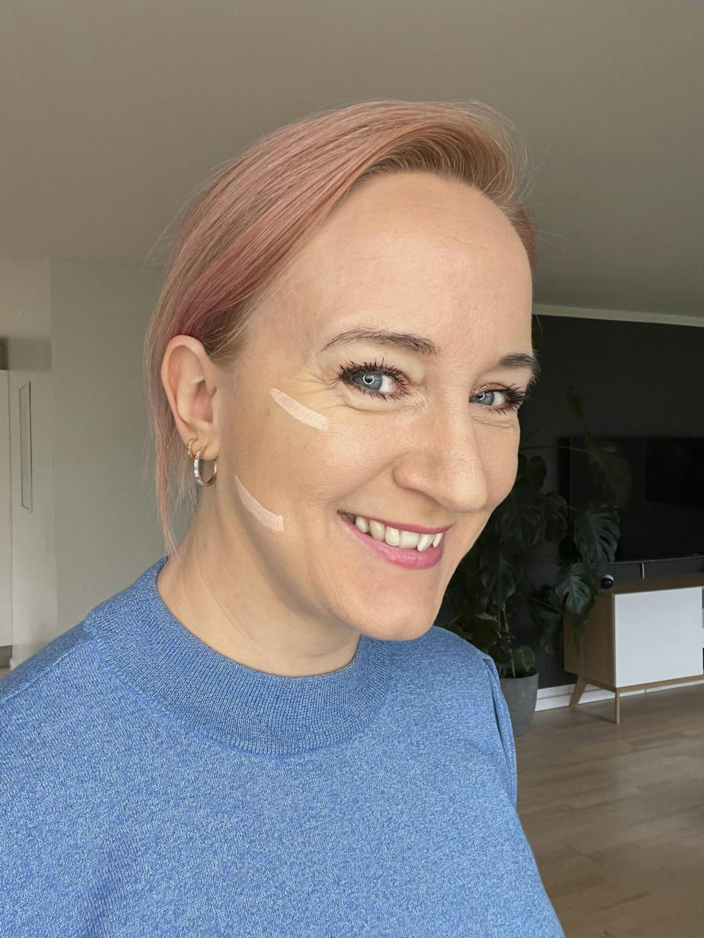 Sådan får du skarpe kindben med makeup | woman.dk