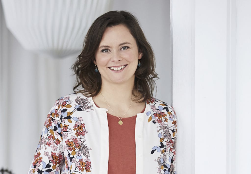 6 yogaøvelser, der styrker din hormonbalance | woman.dk