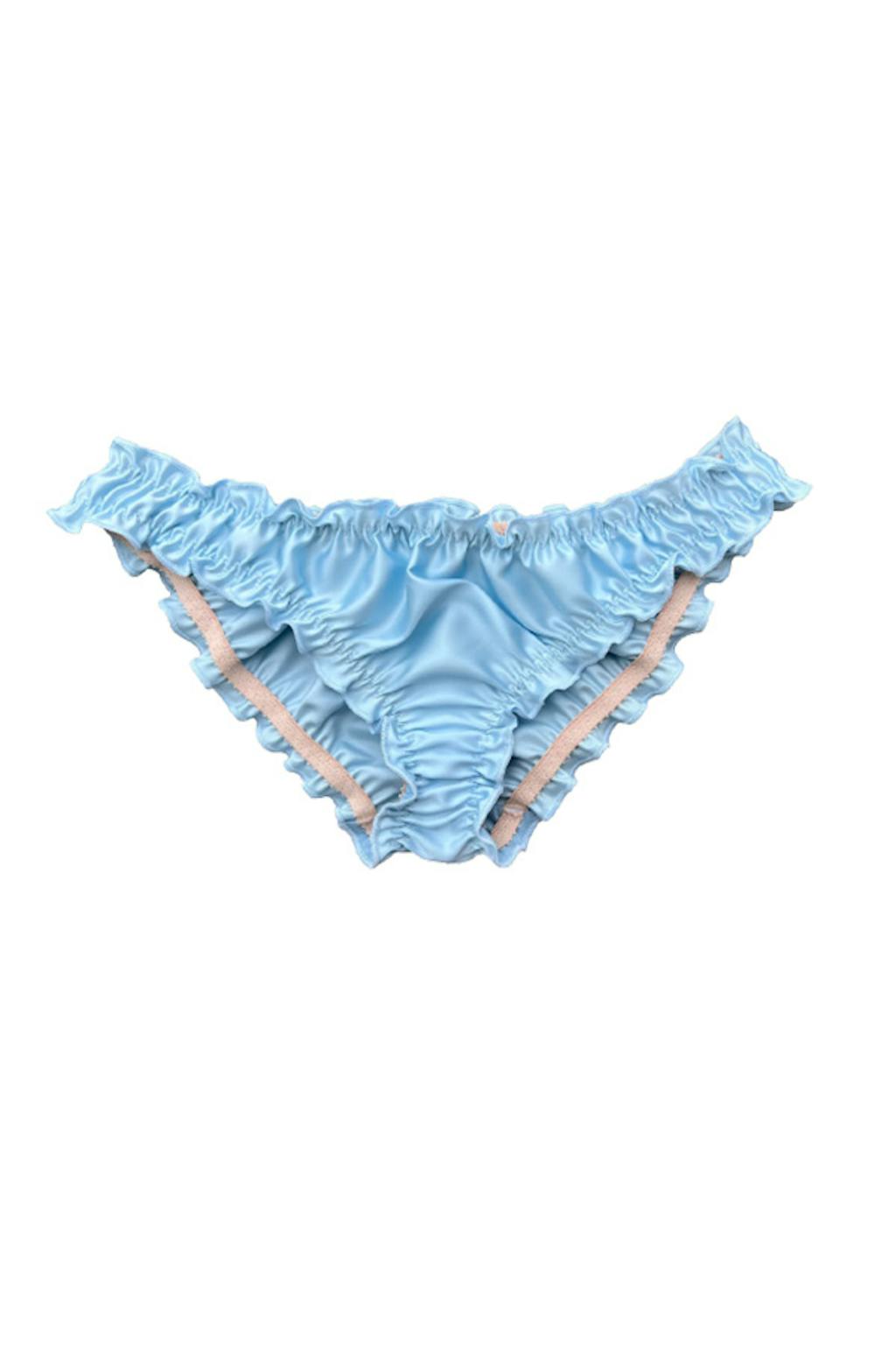 Smukke og praktiske trusser som du bør adoptere under din cyklus | woman.dk