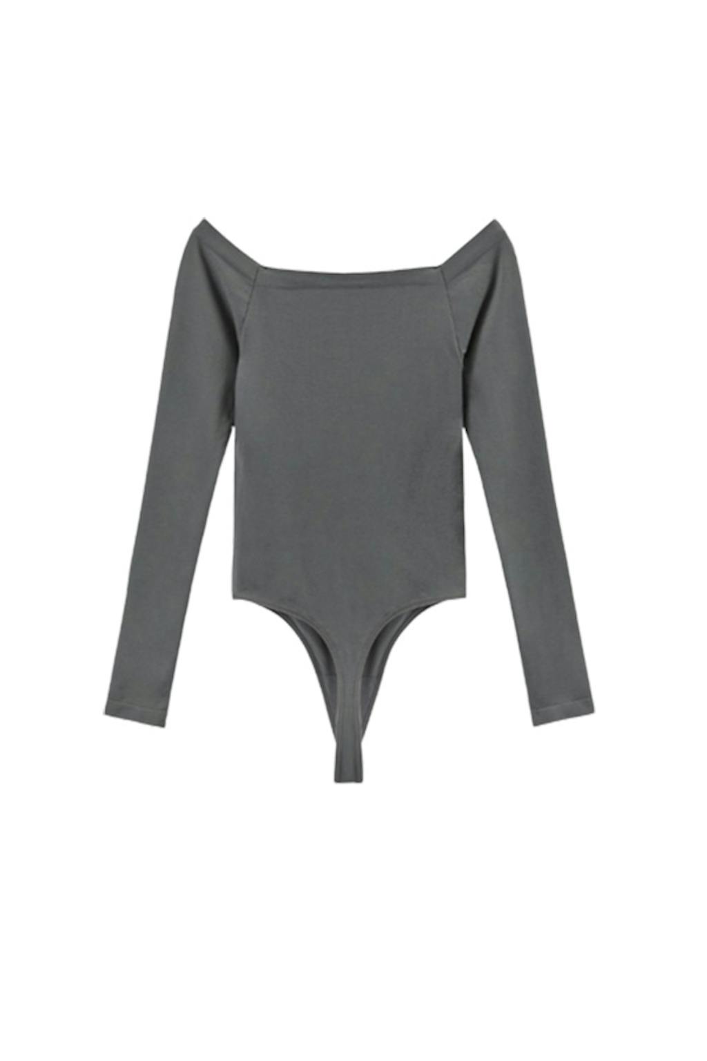 Langærmede bodystockings: et musthave til din basisgarderobe | woman.dk