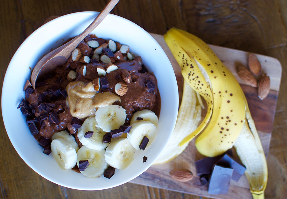 Opskrift: Sund chokoladeis med banan og peanutbutter | woman.dk