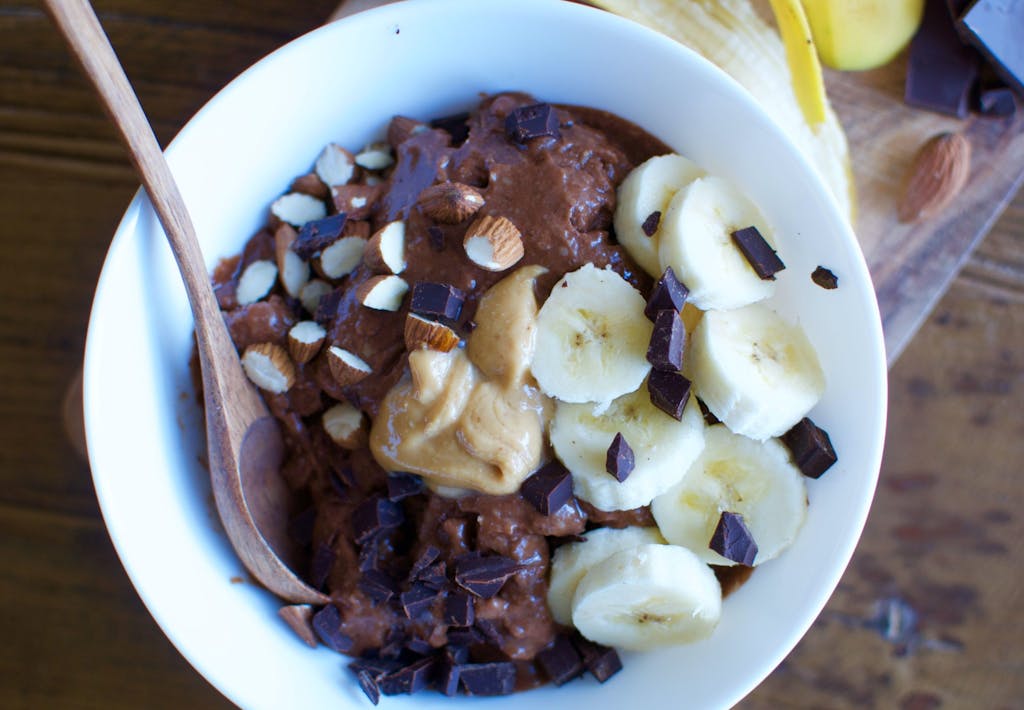 Opskrift: Sund chokoladeis med banan og peanutbutter | woman.dk