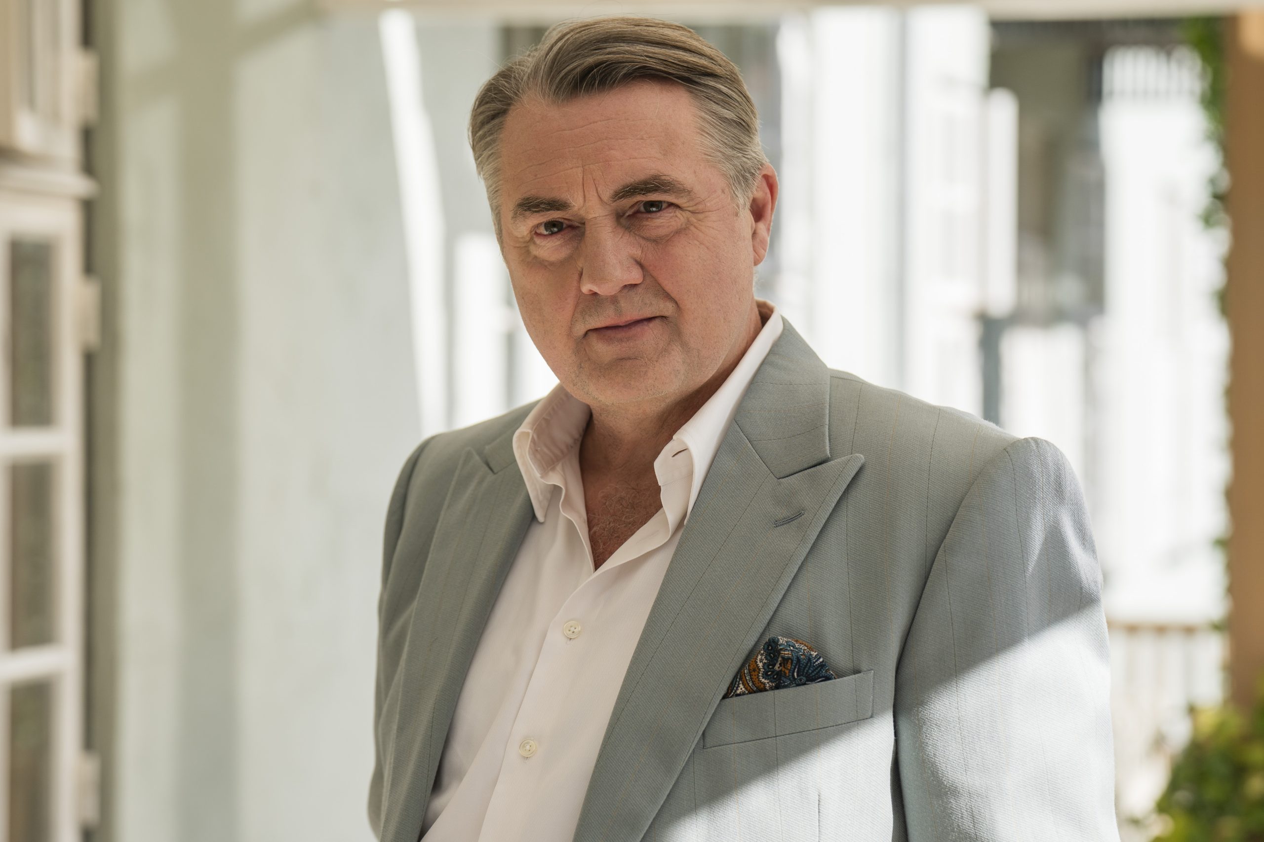 Hvem medvirker i Badehotellet 2024? Se listen over skuespillerne her ...