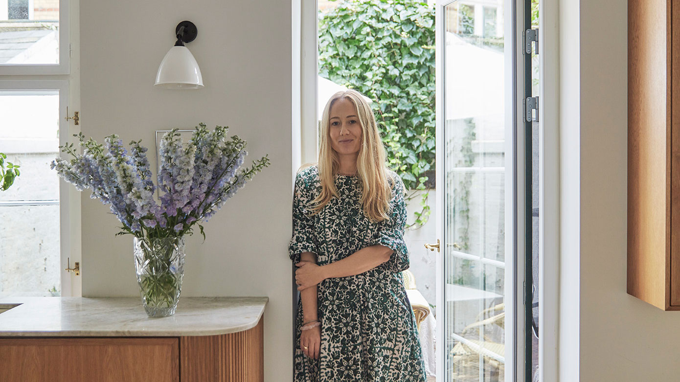 Kom med indenfor og se, hvordan 'I hus til halsen'-designer Kalle ...