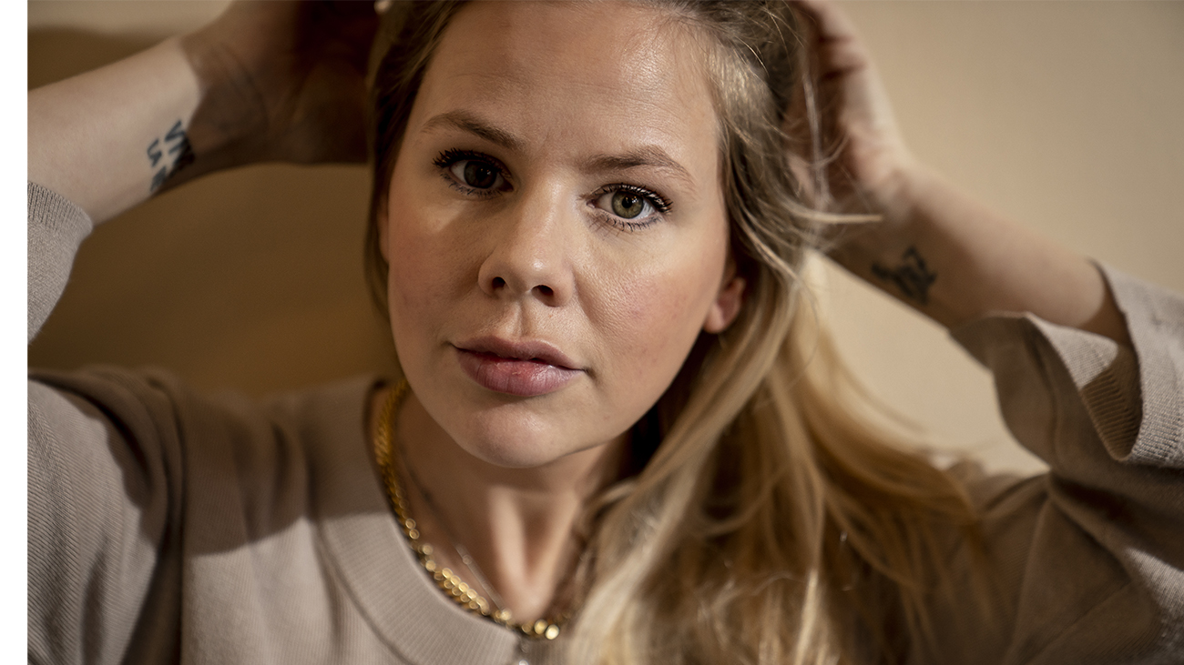 Nu har 35-årige Julie Zangenberg fået fjernet sine bryster | woman.dk
