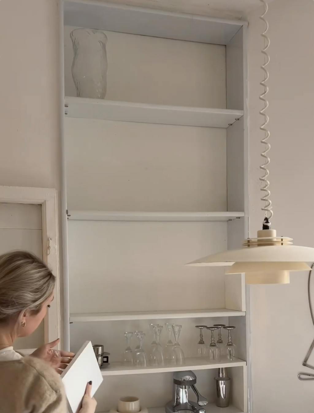 Video: Lav selv ekstra hylder til din reol | woman.dk