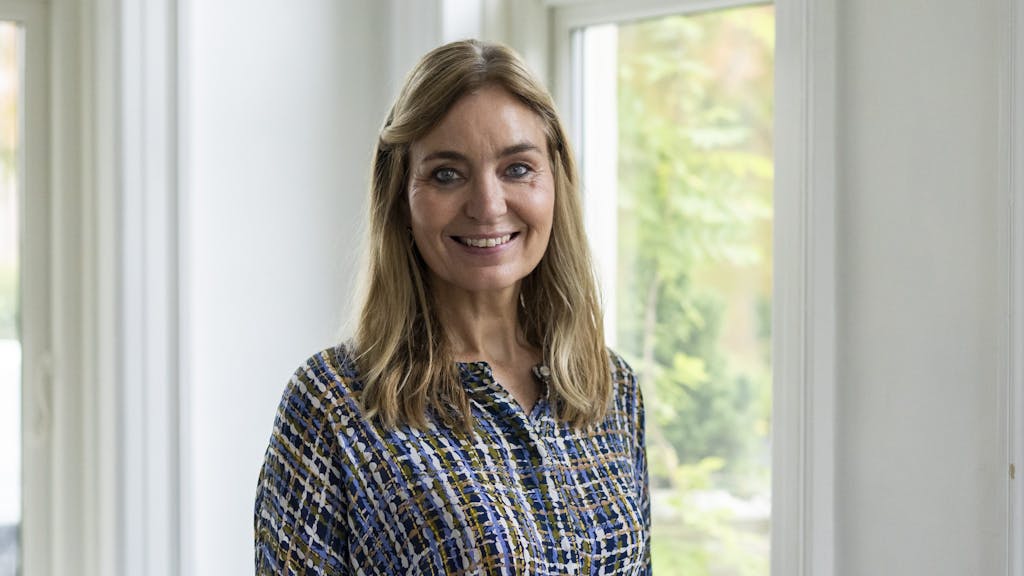 Familier som vores: Se de 15 medvirkende skuespillere | woman.dk