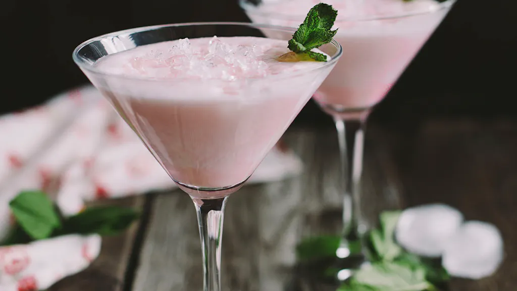 Drinks - få opskrifter på lækre cocktails, drinks og shots | woman.dk