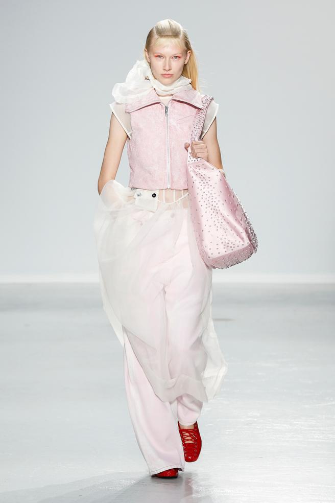 Efter debuten i Paris: Sådan ser stifter Ditte Reffstrup fremtidens ...